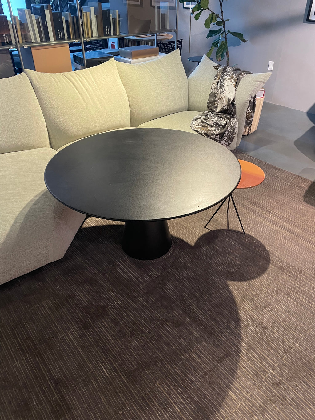 Jove | Lounge Table – Rifugio Modern